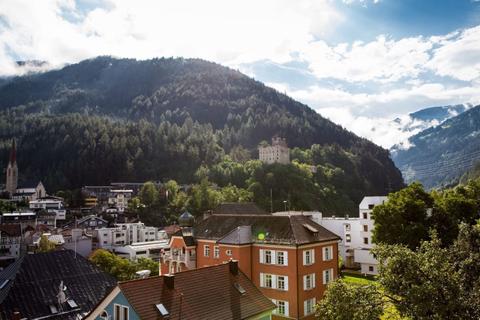 Abendliche ErlebnisFührung durch die Stadt Landeck