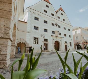 Innere Gewalt. Lesung und Gespräch mit Alex Lippmann, Tamara Imlinger ...